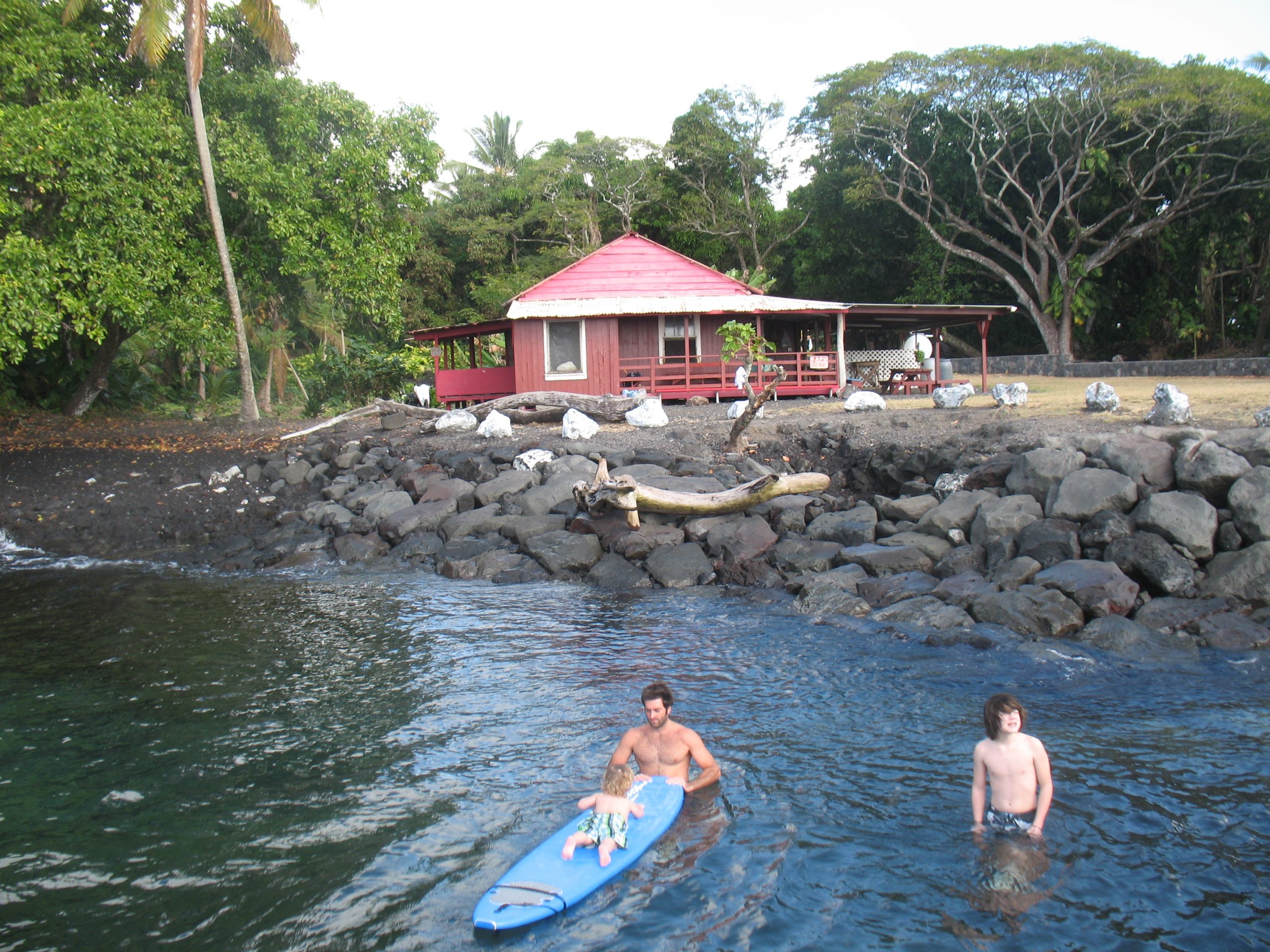 Pohoiki Boat Ramp Red Building Before Volcanic Eruption | Sea ...